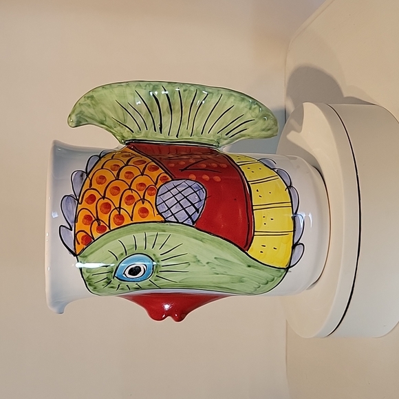Vietri | Dining | Vietri Multicolor Italian Pottery Kissing Fish ...